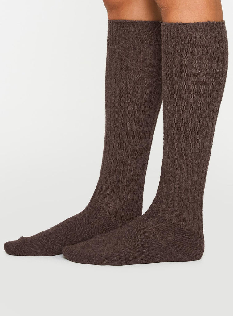 Boderline High Knee Ribbed Socks Chocolate | Princess Polly