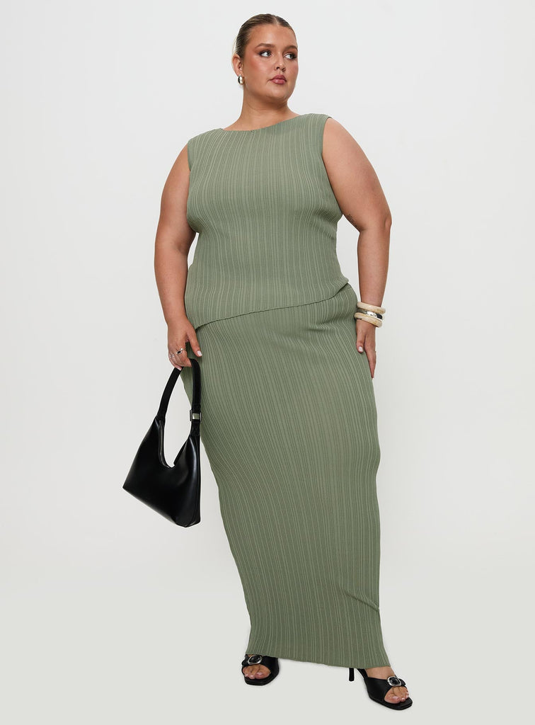 Basile Set Sage Green Curve | Princess Polly