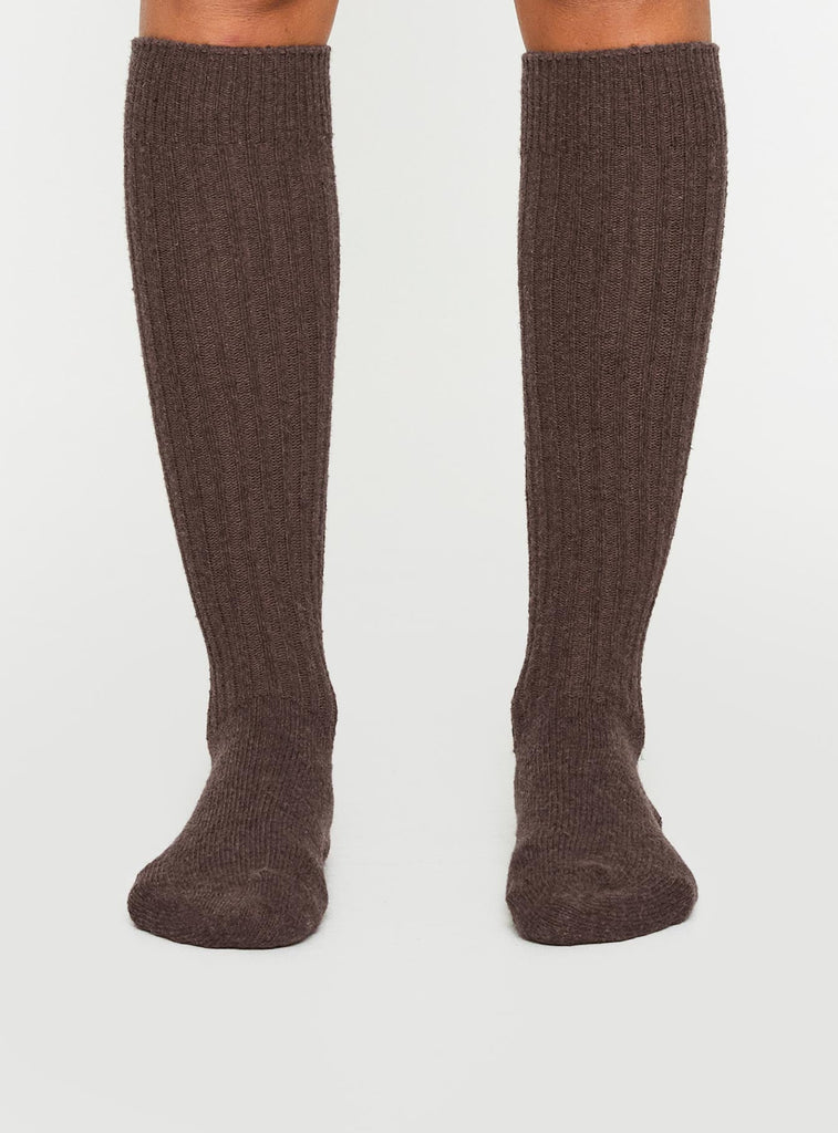 Boderline High Knee Ribbed Socks Chocolate | Princess Polly