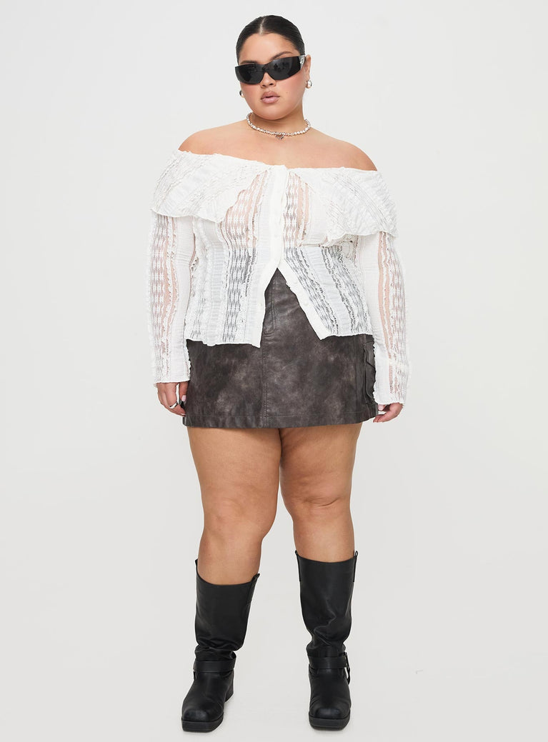 Lisbeth Off The Shoulder Top White Curve | Princess Polly AU