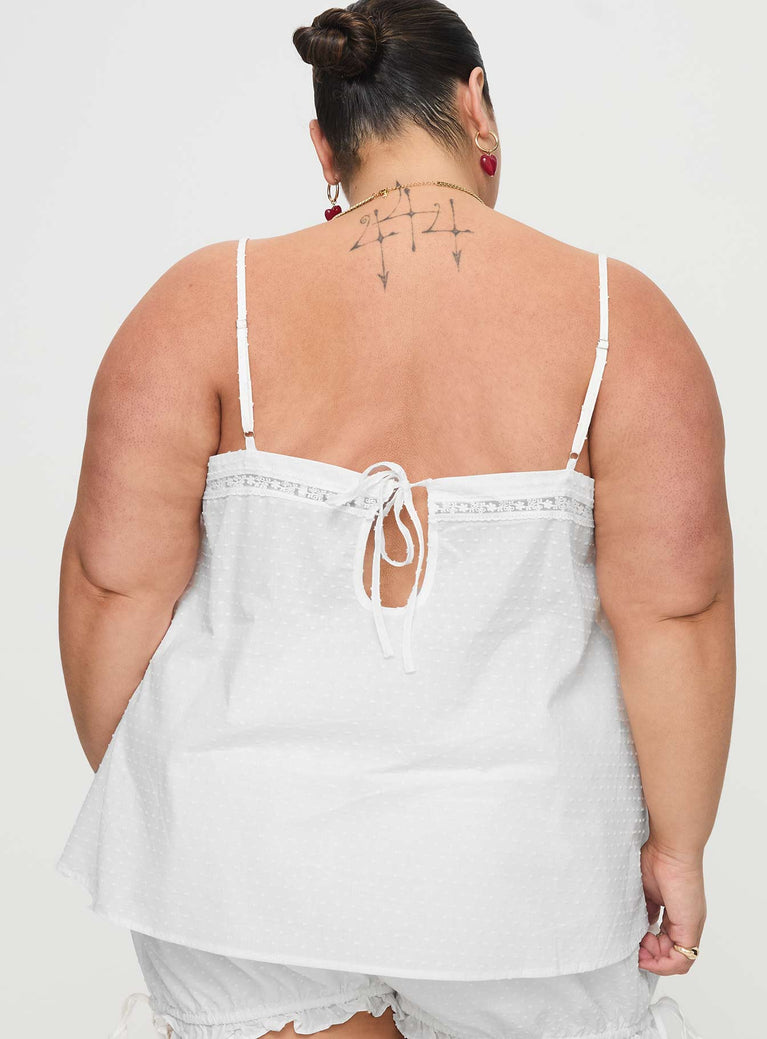 Invisible String Sleep Top White Curve | Princess Polly AU