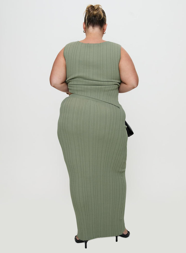 Basile Set Sage Green Curve | Princess Polly AU