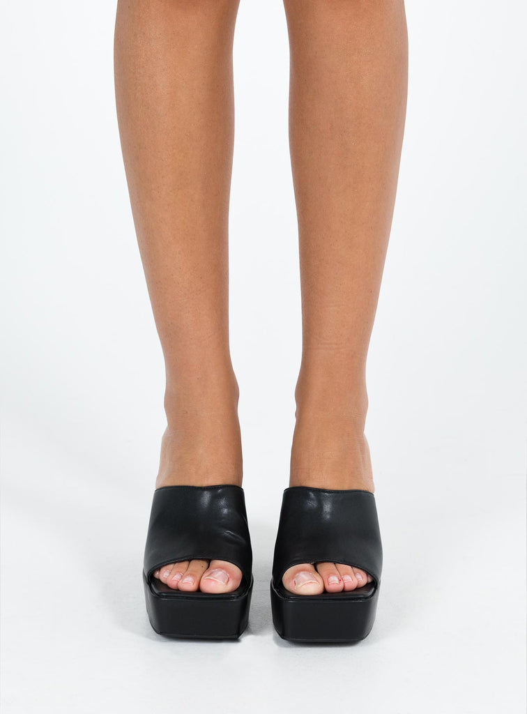 Hazel Platform Heels Black | Princess Polly AU