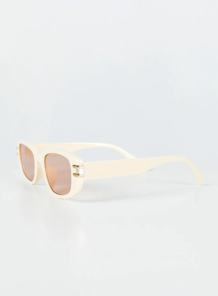 Brunz Sunglasses Beige | Princess Polly