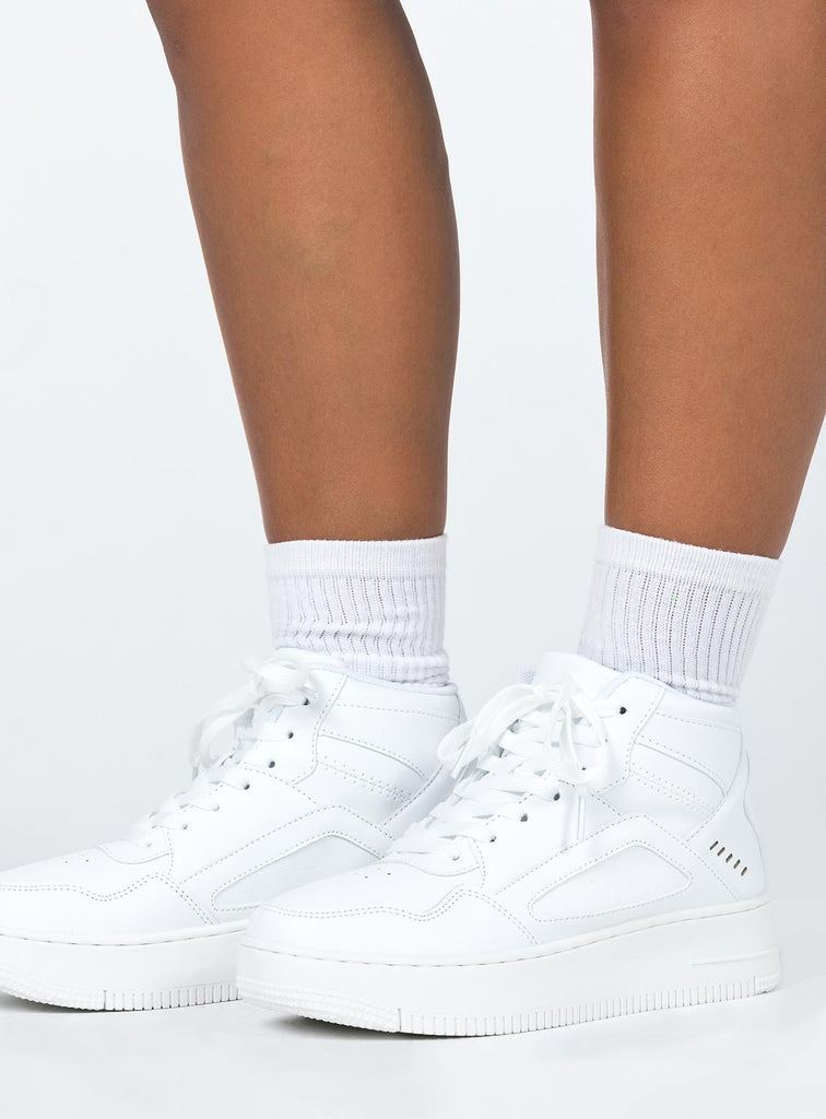 Rylee Sneakers White | Princess Polly